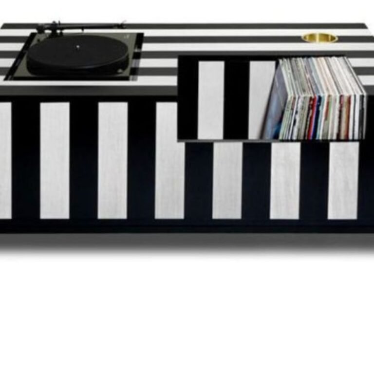 10 Funky Record Players That You'll Love - Upbeat Geek