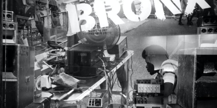 The History Of Hip-Hop: Beginner's Guide To Hip-Hop & Rap - Upbeat Geek