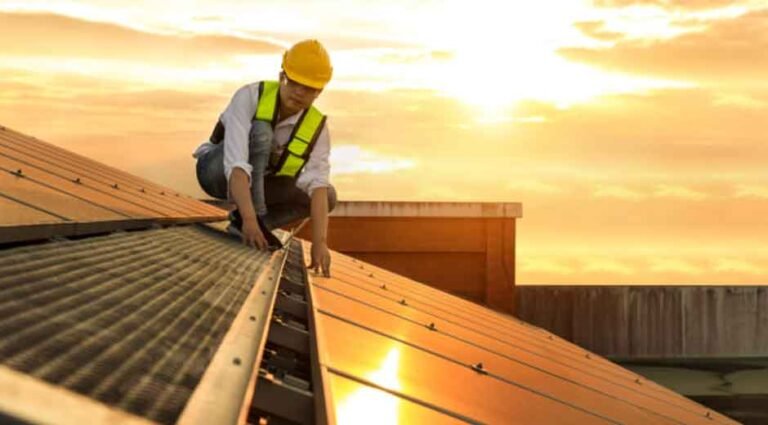 10 Tips for Identifying Early Signs of Roof Deterioration - Upbeat Geek