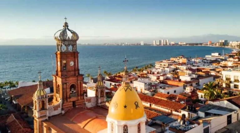 Exploring Mexico's Colonial Cities: A Step-by-Step Guide - Upbeat Geek