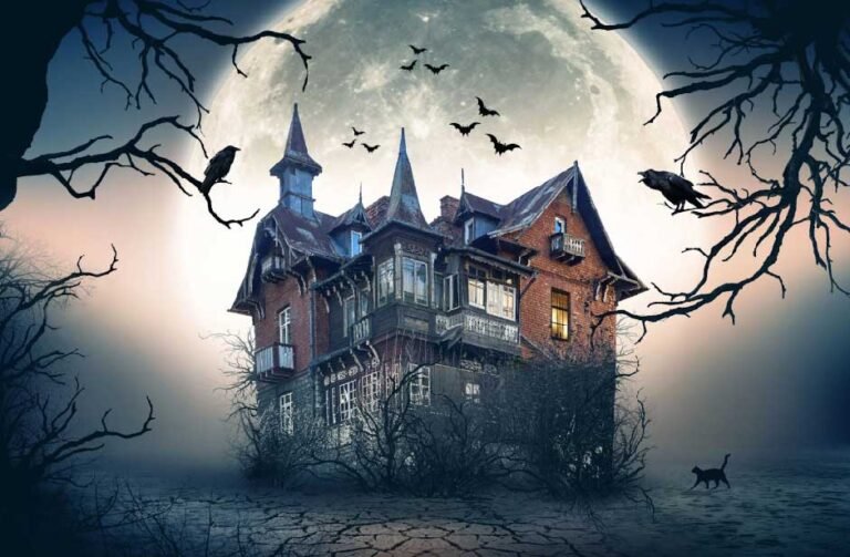 Top 10 Haunted House Games for Thrill Seekers - Upbeat Geek