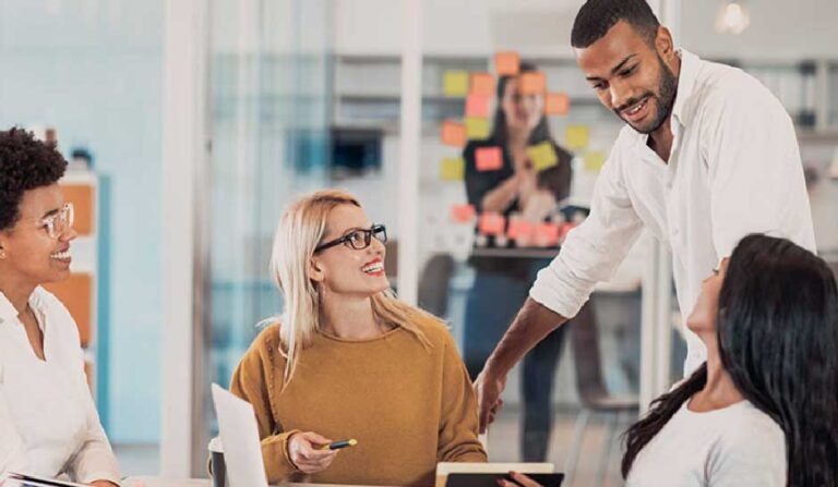 Top Middle Management Training Courses to Boost Leadership Skills ...